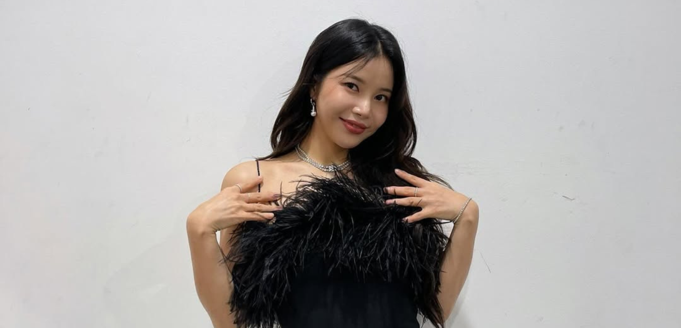 MAMAMOO's Solar announces her debut solo fan meet in China this month